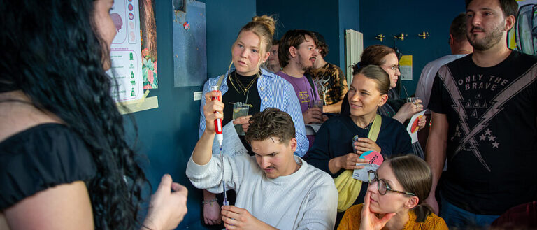 Erster JMU Communicator Preis geht an den Würzburger „Science Pub ...